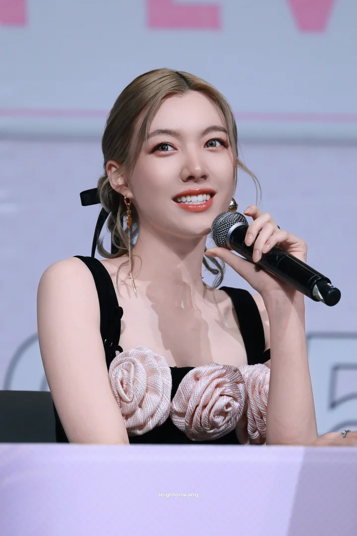 The Story of Us Photobook Fansign - LingOrm Pics