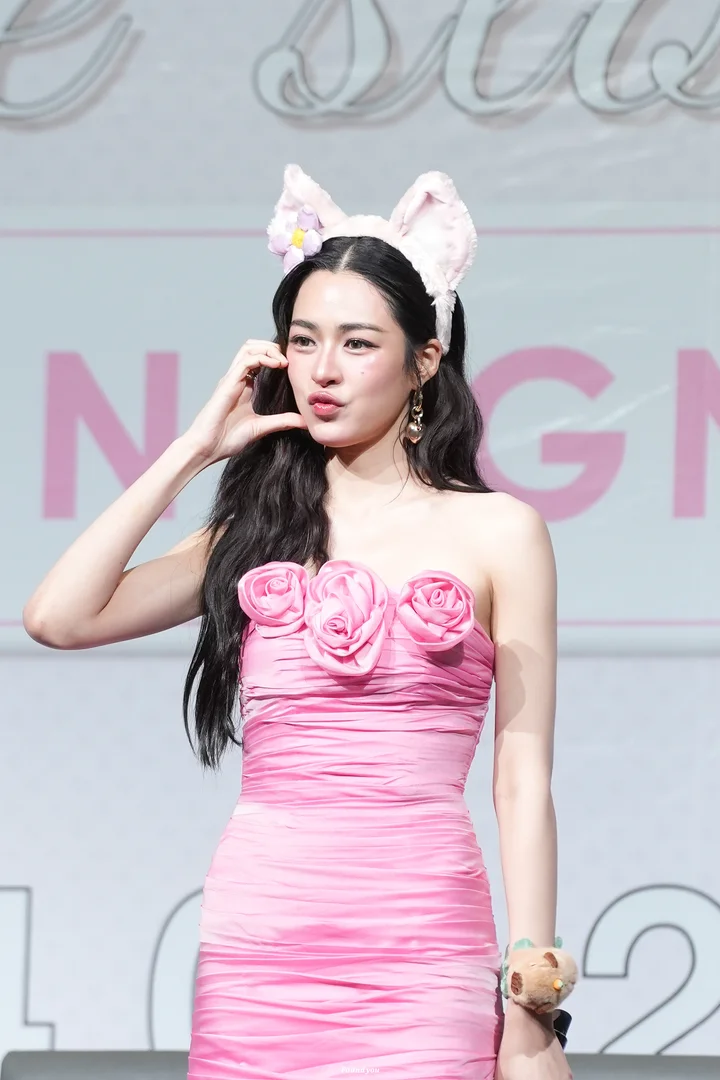 The Story of Us Photobook Fansign - LingOrm Pics