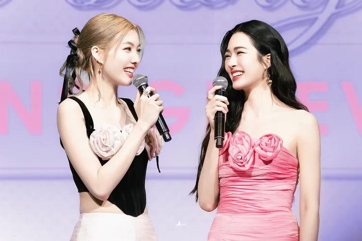 The Story of Us Photobook Fansign - LingOrm Pics