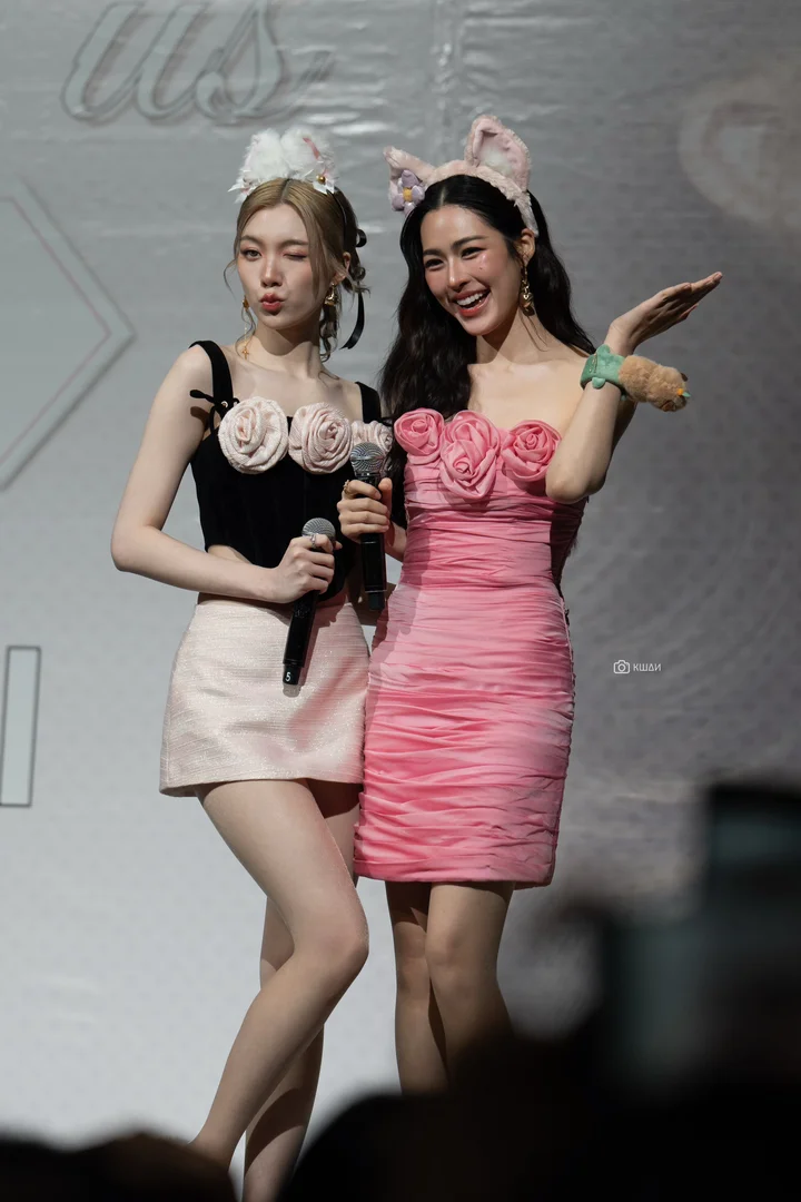 The Story of Us Photobook Fansign - LingOrm Pics