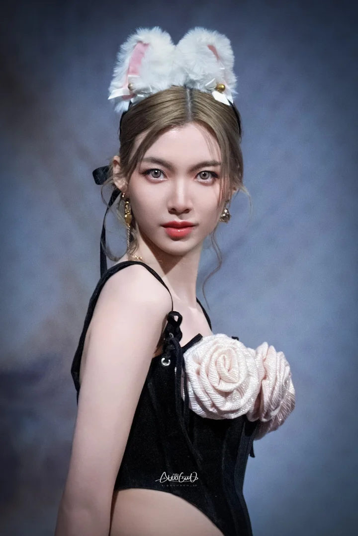 The Story of Us Photobook Fansign - LingOrm Pics